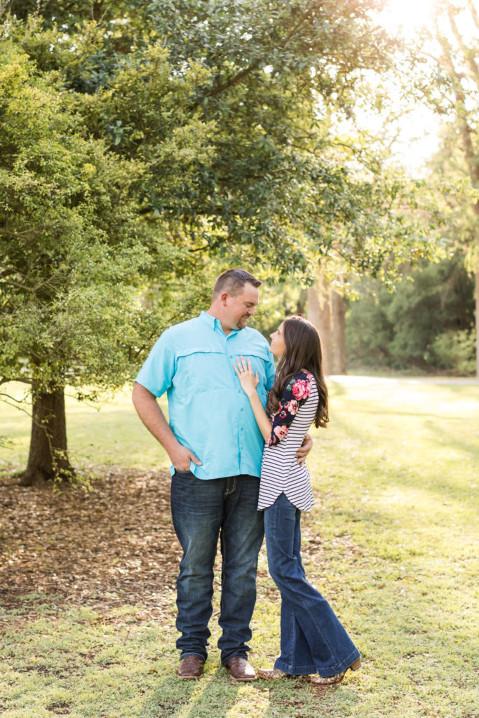 Engagement Session at Landa Park | Crystal & Jimmy - Dawn Elizabeth Studios