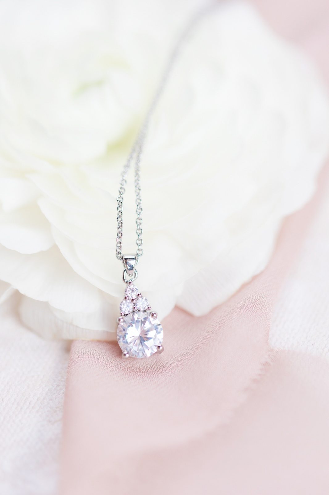 Wedding at Firefly Farm - Dawn Elizabeth Studios